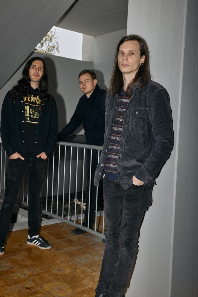 Transforming Energy - MangoWave Magazine